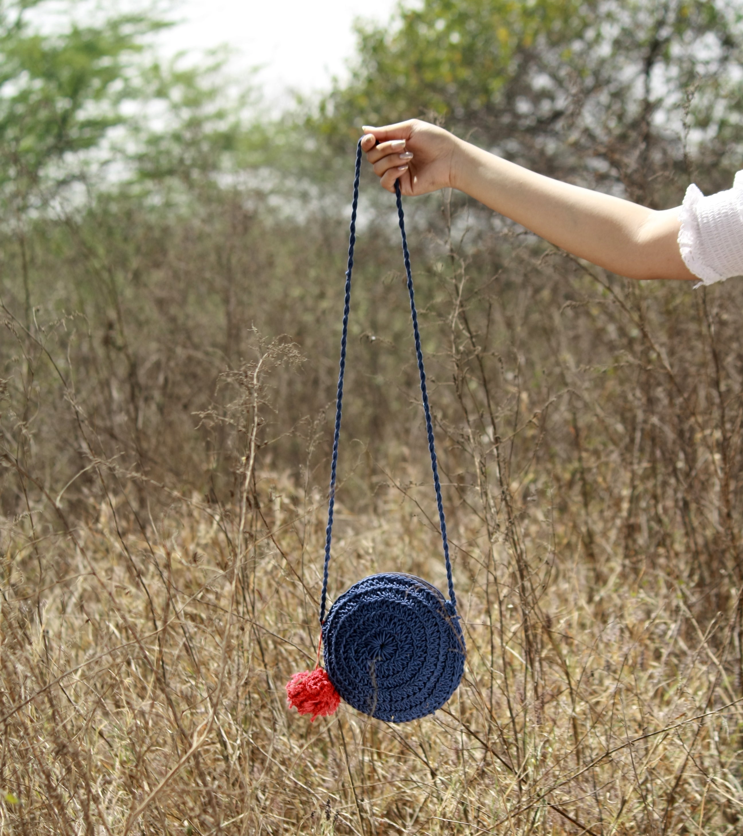 Miniature Round Crochet Sling Bag – Itihasikala